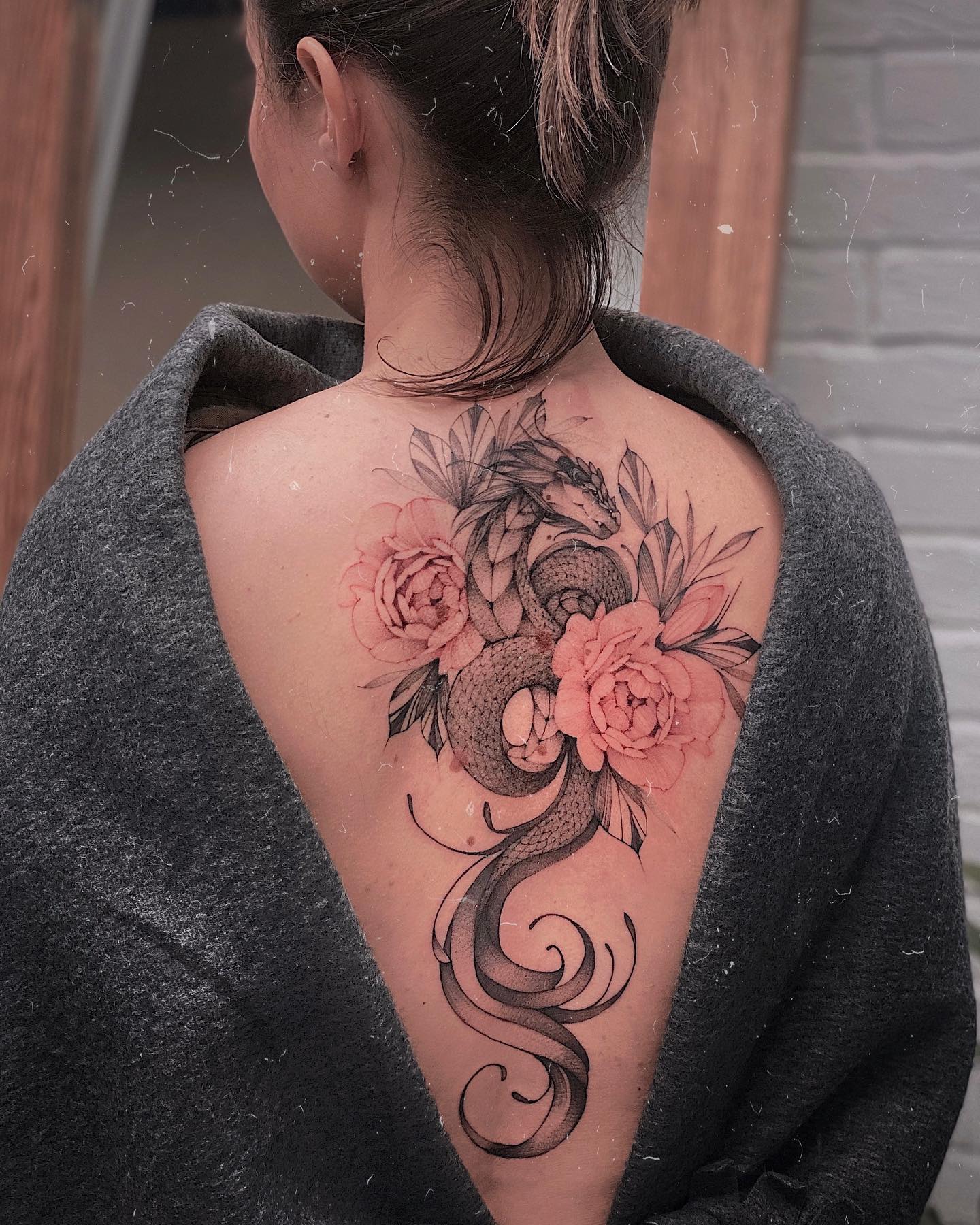 Women's Back Tattoos with Meaning: Unique Designs Including Spine ...