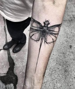 Elegant Dragonfly Tattoo Designs: Unique, Dainty, and Minimalist Ideas ...