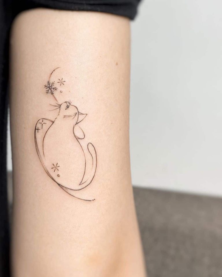 Line Cat Tattoo Ideas: Simple, Minimalistic Designs for Small, Bold ...