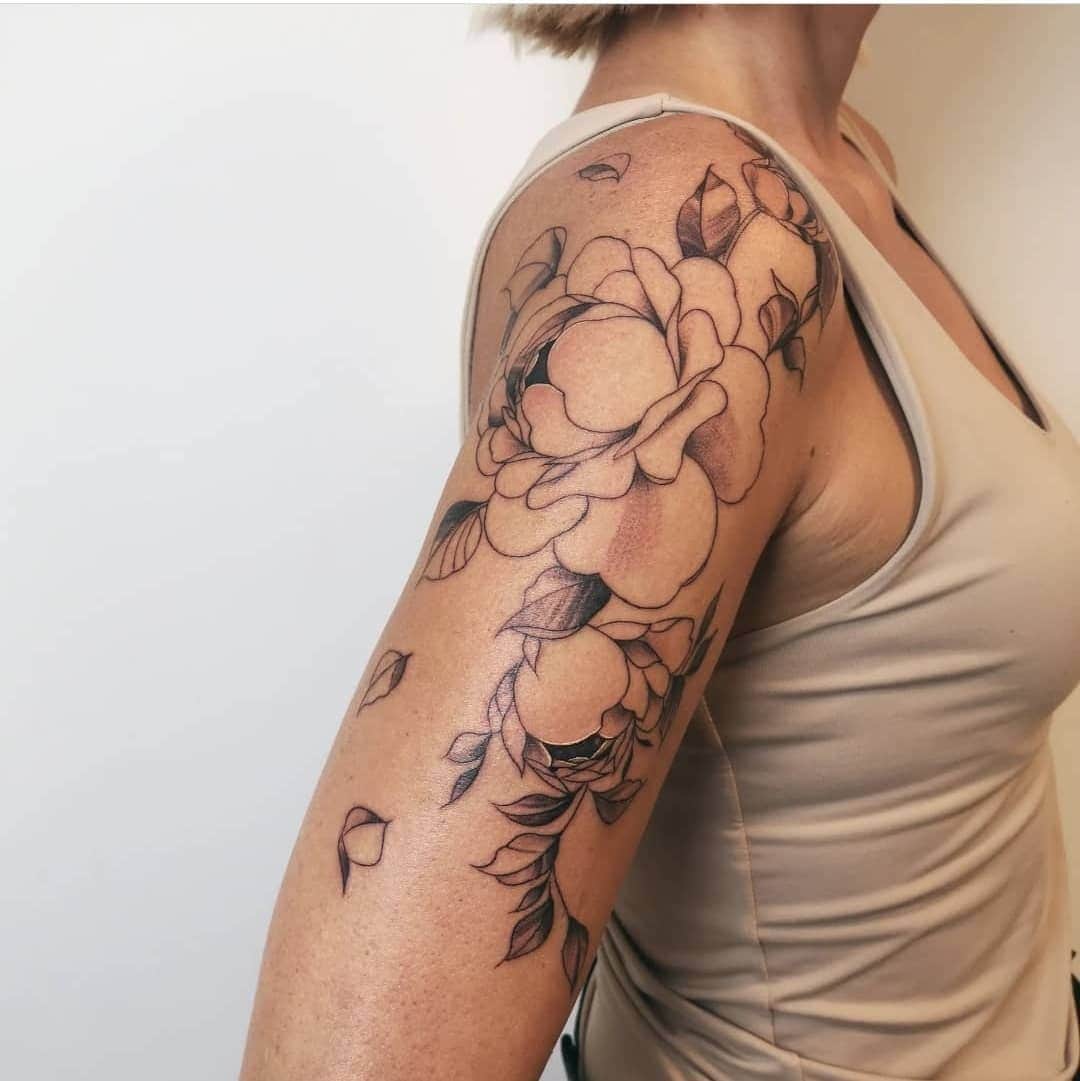 Strong Woman Tattoos: Ideas and Designs Symbolizing Strength and ...