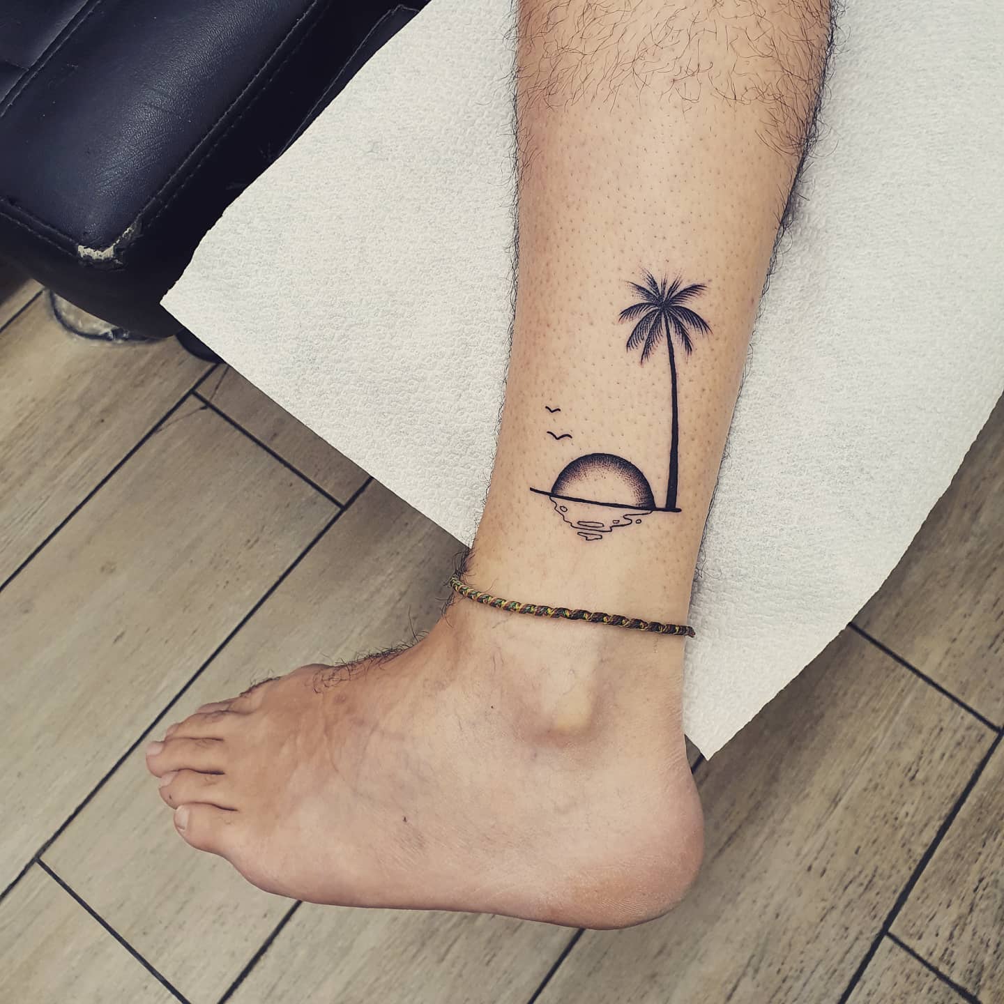 Beachy Tattoos for Men and Women: Small, Simple, and Cute Summer ...