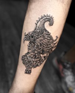 Exploring the Art of Aztec Tattoos: Symbols of Heritage and Valor