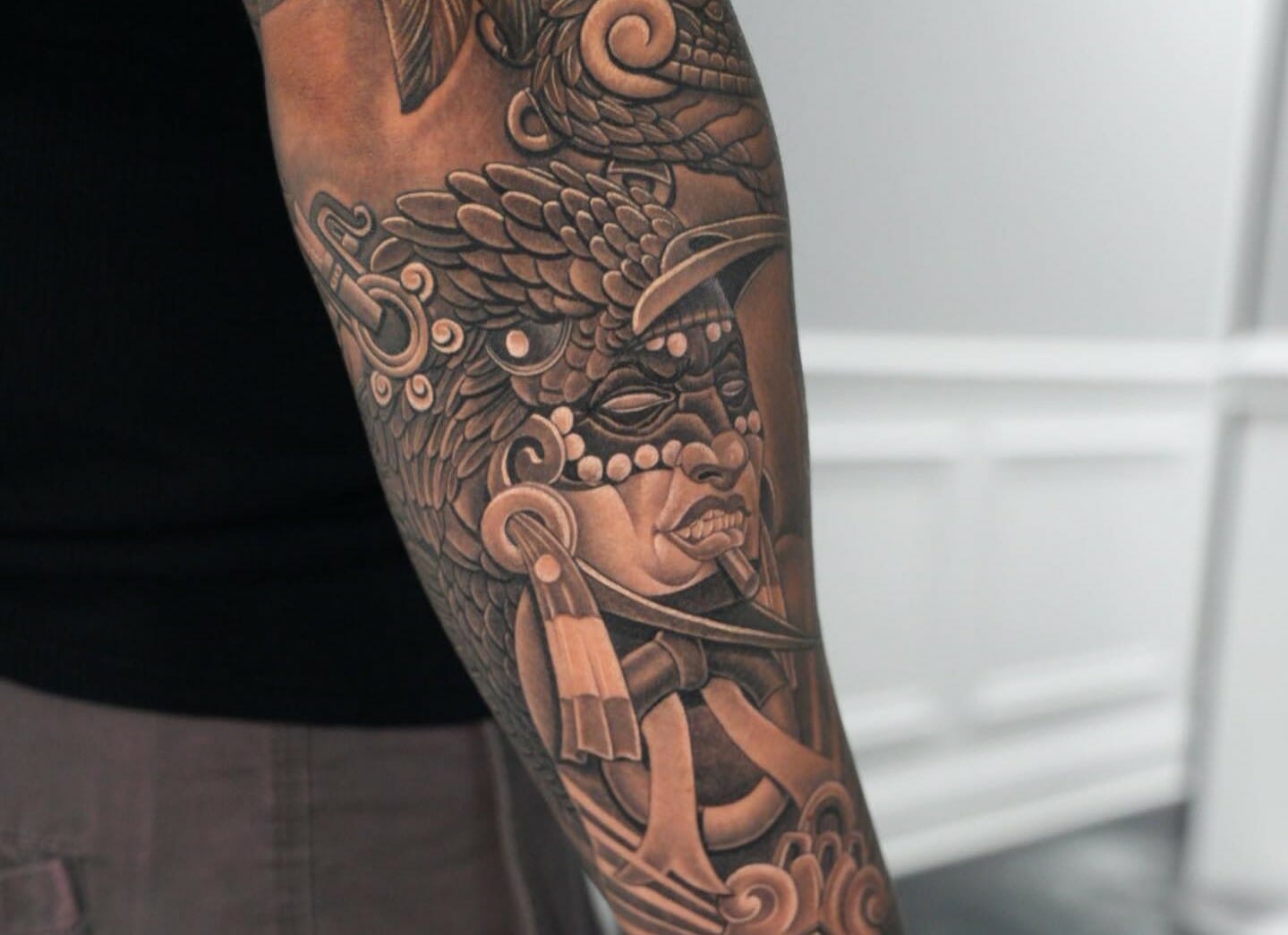 Exploring the Art of Aztec Tattoos: Symbols of Heritage and Valor
