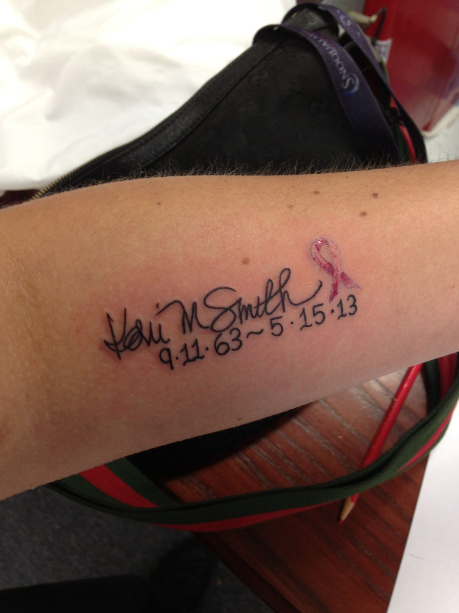 Unique Signature Tattoo Ideas for Men: Memorial Designs, Family ...