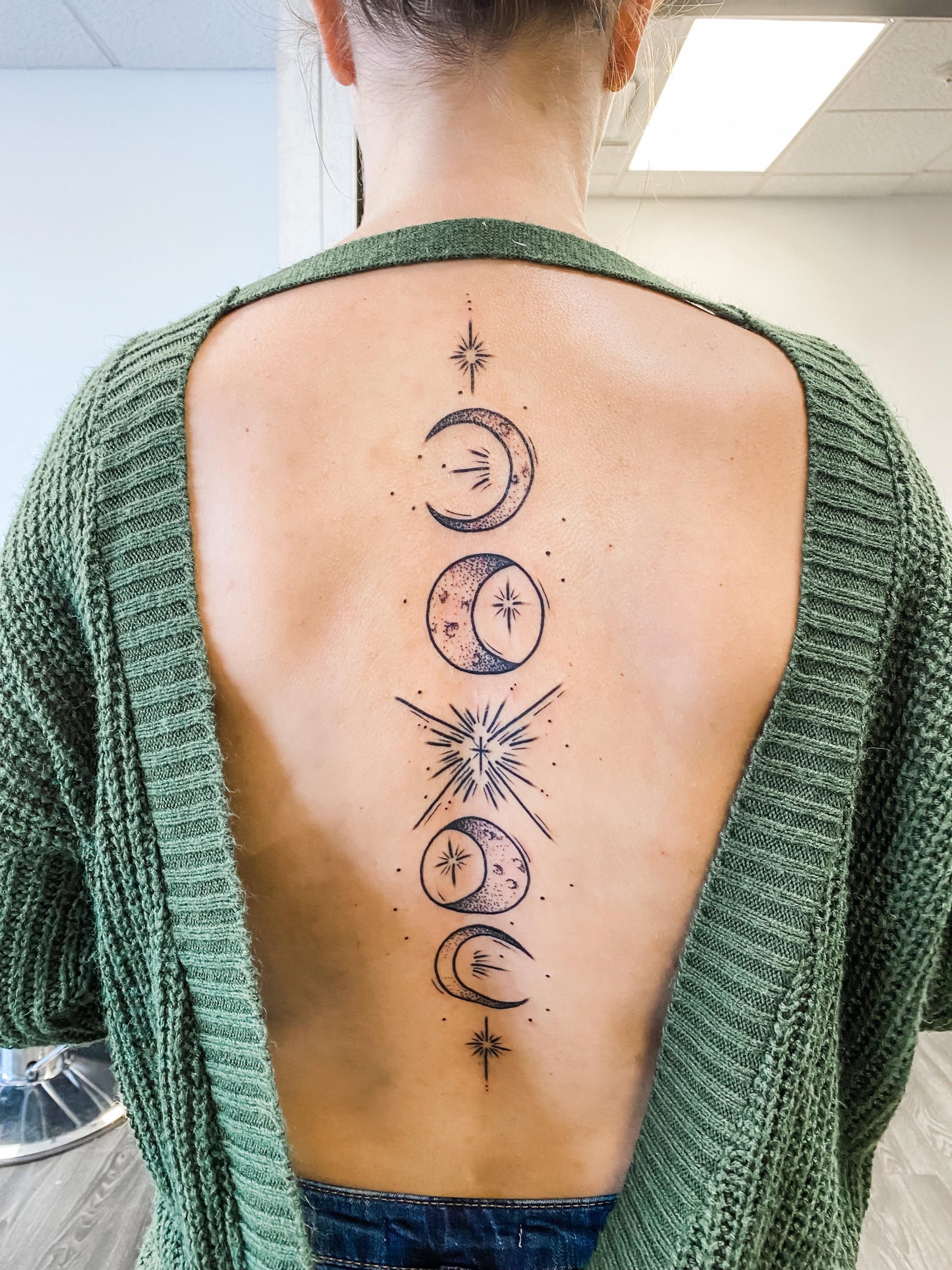 Stunning ACOTAR Tattoo Ideas: Rhysand's Night Court, Feyre's Journey ...