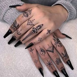Meaningful and Delicate Finger Tattoos for Women: Unique Designs with ...