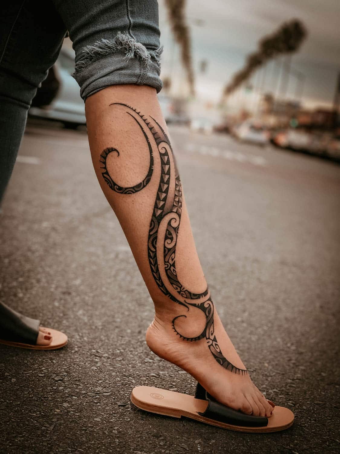 Polynesian Tattoos for Women: Meaningful Leg, Thigh, and Arm Sleeve ...