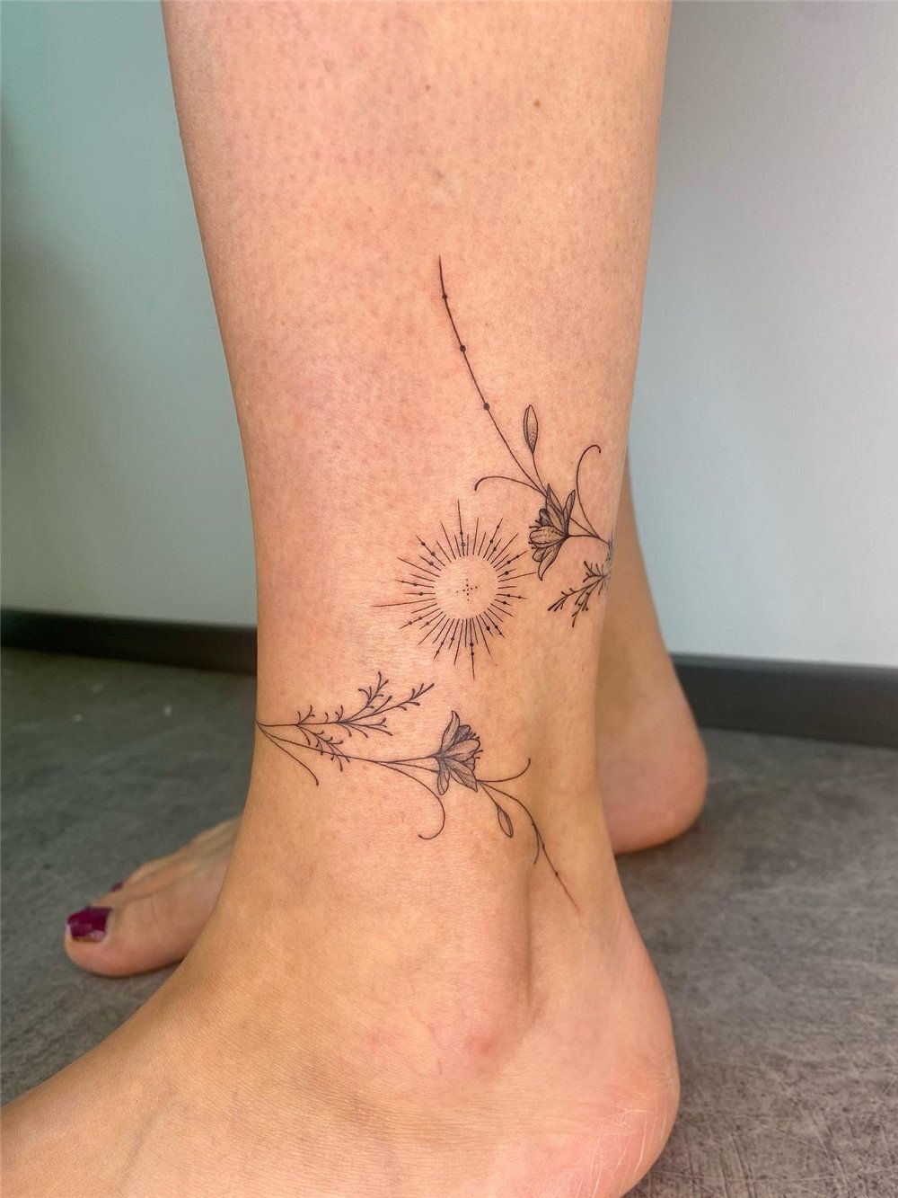 Fine Line Tattoo Ideas for Men and Women: Dainty, Meaningful, and ...