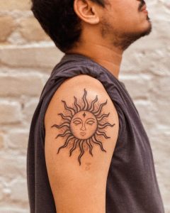 25 Sun Tattoo Ideas 2025: Unique, Minimalist, Rising, Half Sun Half ...