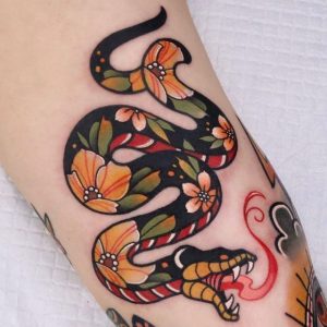 25 Neo Traditional Tattoo Ideas With Black, Grey Art, Animal, Flower ...