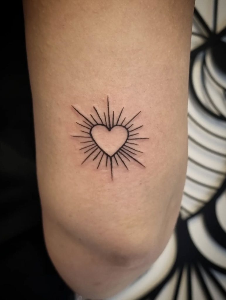 Heart Tattoo Ideas: 23 Stunning Designs from Minimal to Artistic for a ...
